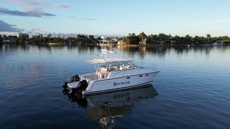 Valencia: Catamaran Boat Rental with Captain and Drinks - Key Points