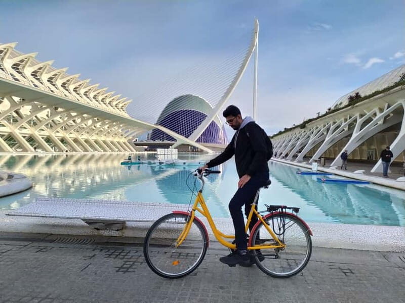 Valencia: City Highlights Bike Tour - Detailed Breakdown of the Itinerary