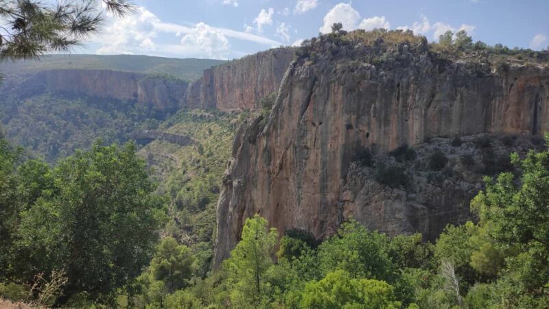Valencia: Day trip to Chulilla + hike and kayak tour on the lake - Introduction: A Day Packed with Nature and History