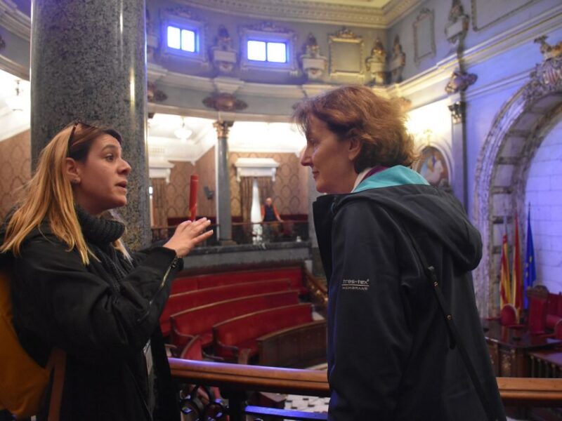 Valencia: Essentials and World Heritages Sites Walking Tour - Practical Tips for Attendees