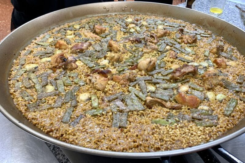 Valencia: Evening Guided Paella Workshop, Tapas, and Drinks - The Value of the Experience