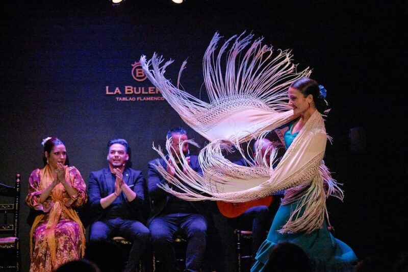 Valencia: Flamenco Show with Dinner at La Bulería - Key Points