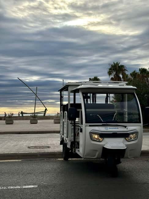Valencia: Full Tuk Tuk Tour 2H - Key Points