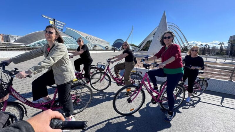 Valencia: Guided Private Bike Tour with Tapas and Drinks - The Itinerary in Detail