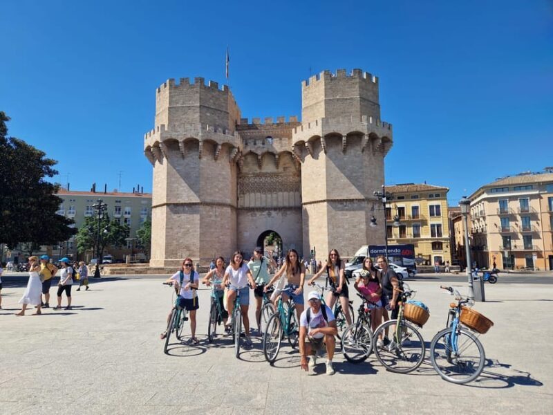 Valencia: Highlights City Tour by Bike with Local Guide - Key Points