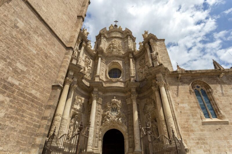 Valencia: Historic Center Audio-Guided Tour with Earphones - Who Will Love This Tour?