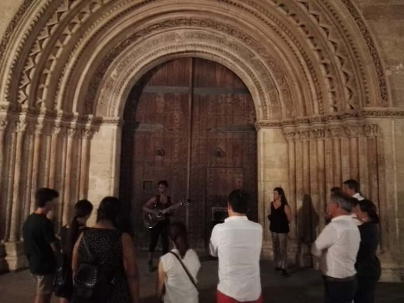 Valencia: Legends and Secrets Moonlight Walking Tour - Why Choose This Nighttime Tour?