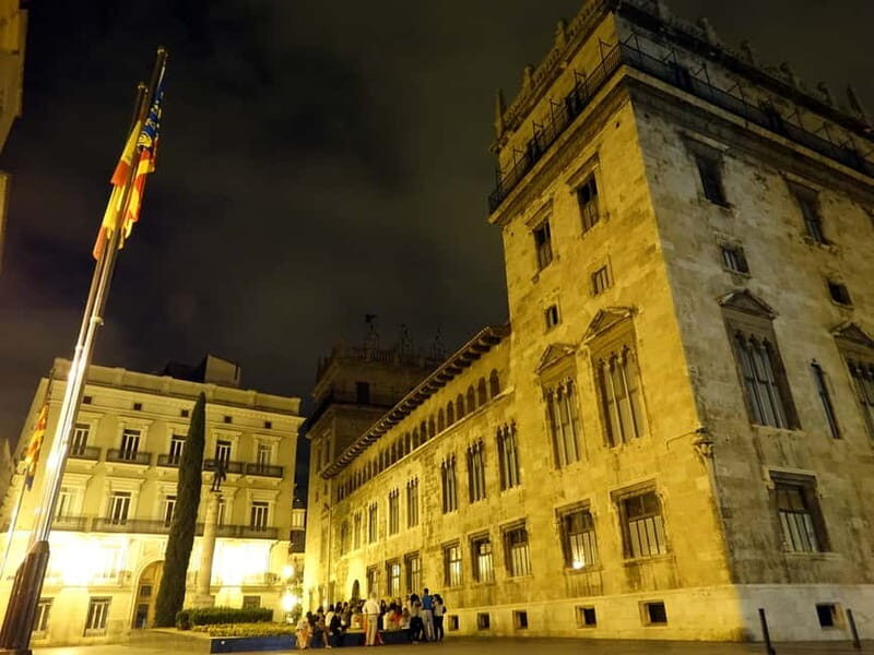 Valencia: Legends and Secrets Moonlight Walking Tour - Authentic Insights from Reviews