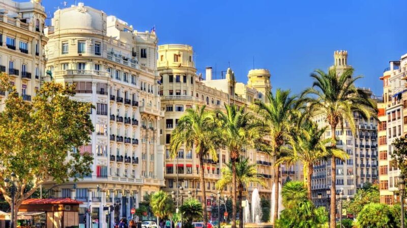 Valencia: Old Town Walking Tour - Key Points