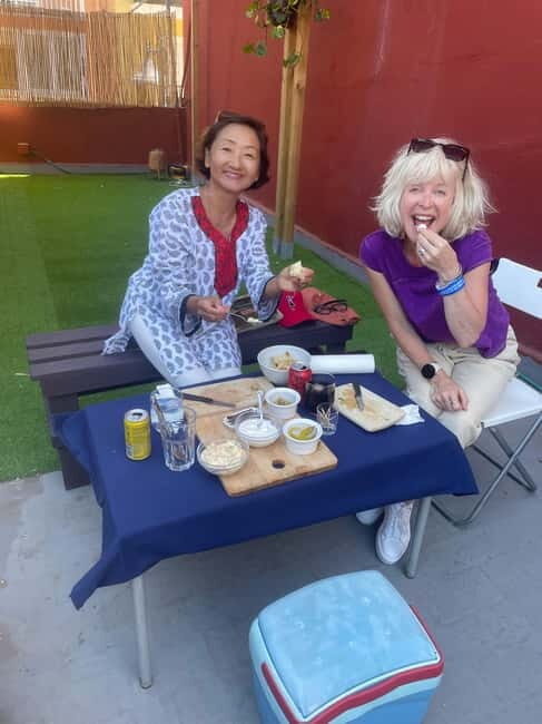 Valencia: Paella Cooking Class with Tapas and Drinks - Food and Drink: A Feast of Local Flavors