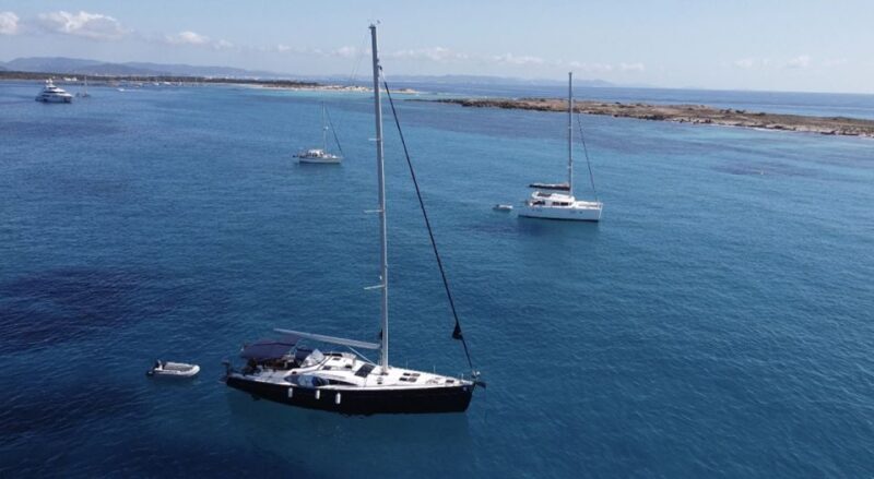 Valencia: Private Boat Trip with Paddle Boarding and Drinks - Comfort, Price, and Overall Value