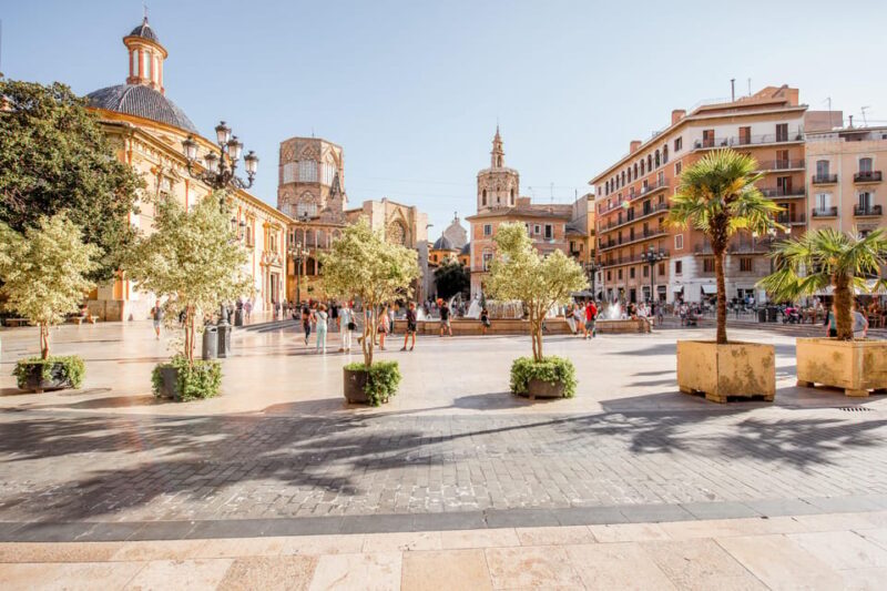 Valencia: Private Brunch Tour with Basic Spanish Learning - Practical Details and What to Expect