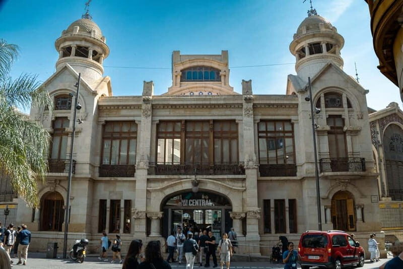 Valencia: Private City Center Highlights Tour with a Local - FAQ