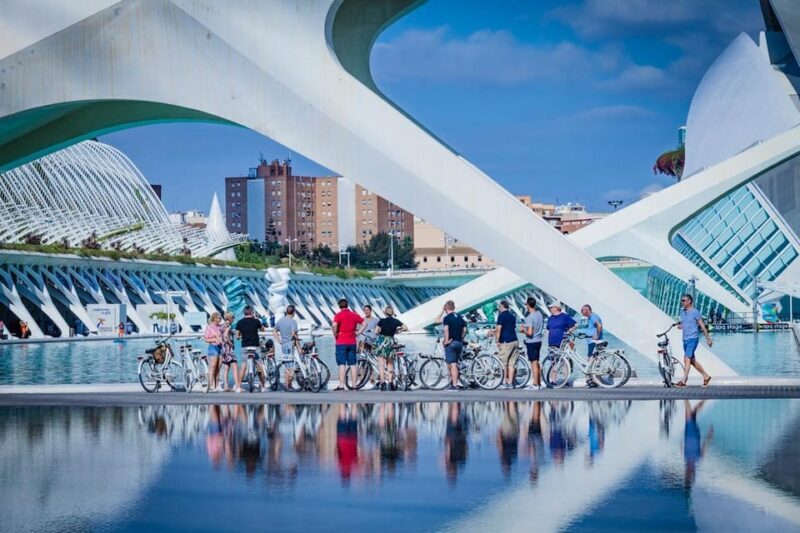 Valencia: Private City Tour on Bike with Drink Stop - Key Points