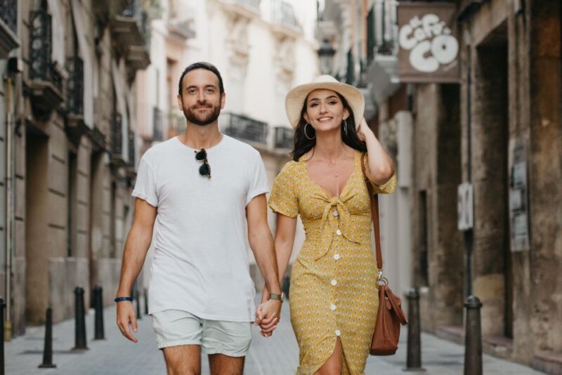 Valencia: Private photo tour at the Ciutat Vella - FAQs