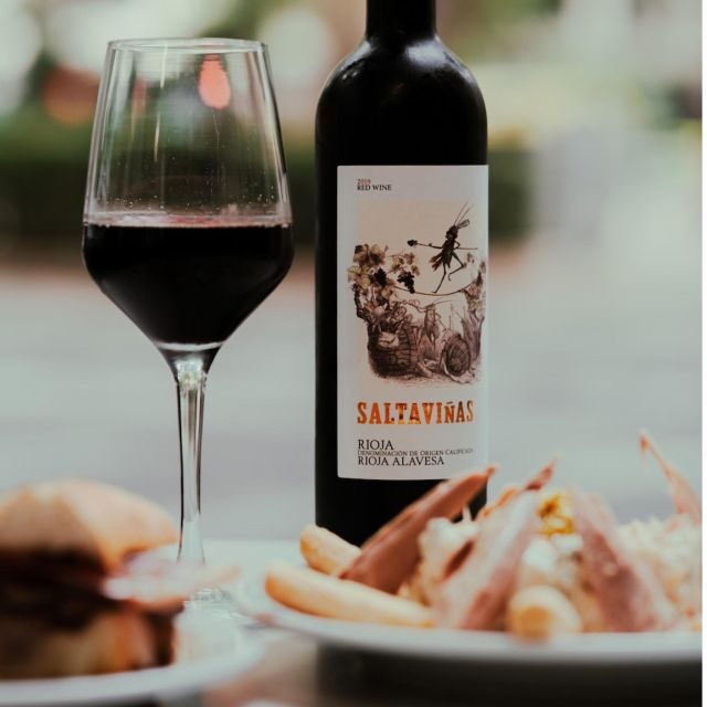 Valencia: Tapas and Drinks Evening Tour - The Dining Experience: Quantity, Quality, and Variety