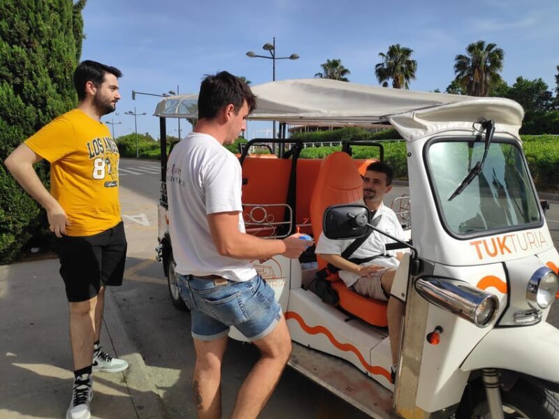 Valencia: Tuk Tuk Modern Tour - Exploring Valencia on a Tuk Tuk: A Practical Perspective