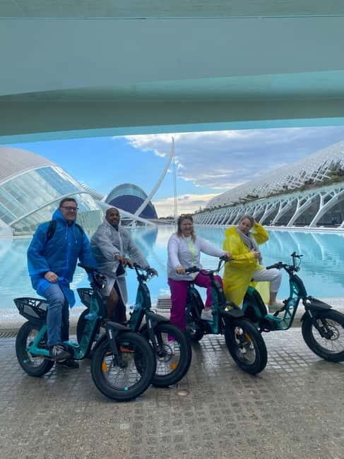 Valencia: Unforgettable Bike Tour & Coastal Catamaran Cruise - Authenticity and Experience