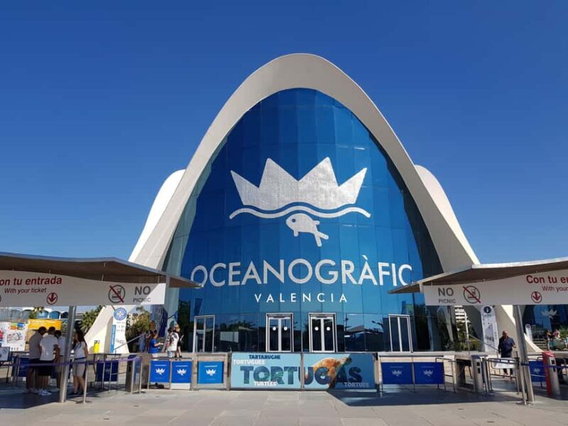 Valencia: Walking tour of the City of Arts and Sciences in Italian - Practical Details and Tips