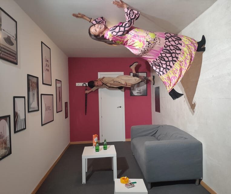 Valencia: World of Illusions Museum Entrance Ticket - Key Points