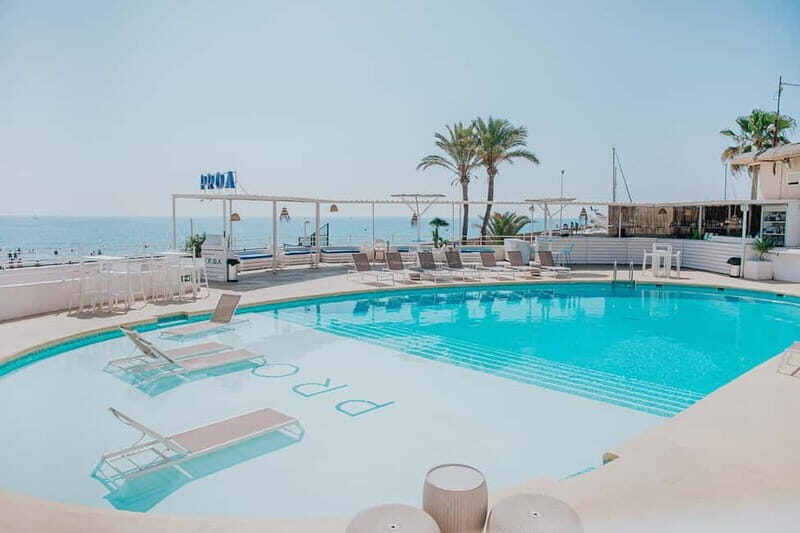 Valencia:Alquiler barco sin licencia PoblaFarnals+Beach Club - Key Points