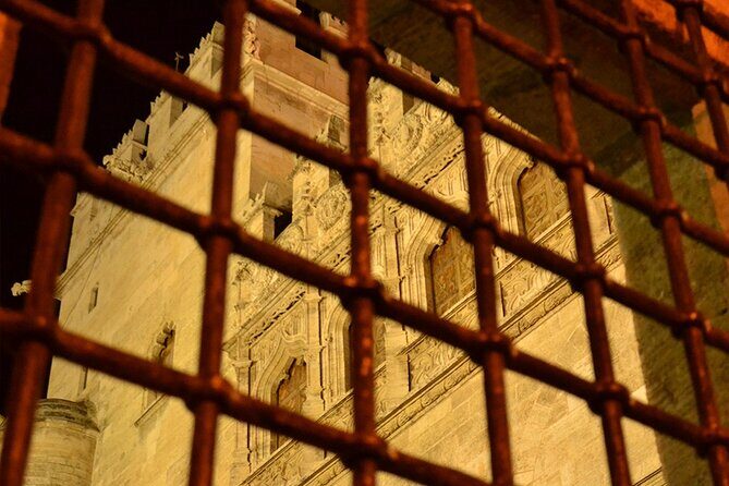 Valencia's Legends & Stories by Moonlight - What does the itinerary include?