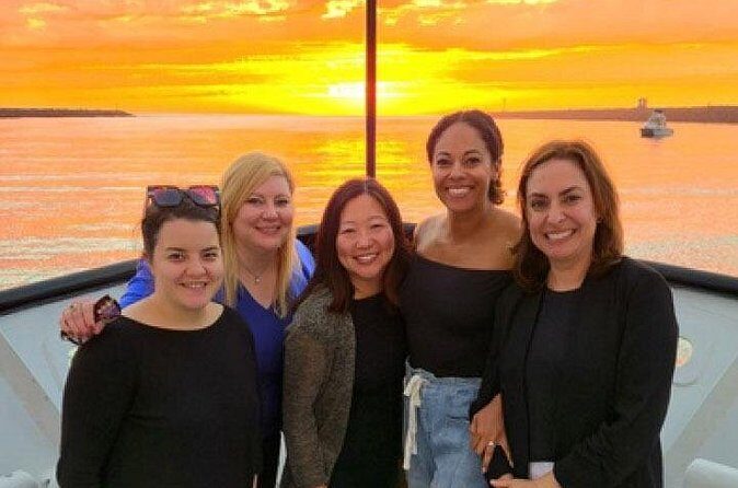 Valentine Sunset Cruise in Mission Bay with Live Music - FAQ