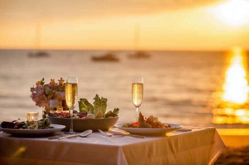 Valentines Exclusive Dinner Package - What Is the Valentines Exclusive Dinner Package?