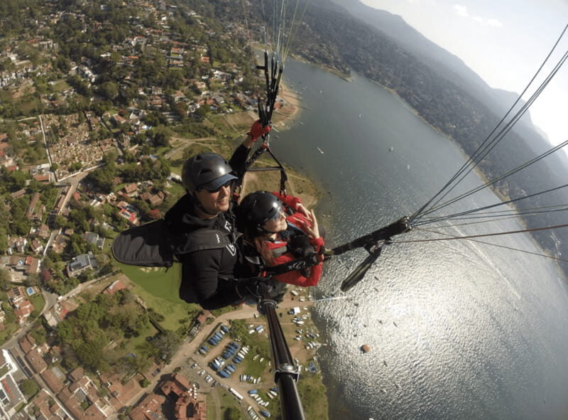 Valle de Bravo: Fly Paragliding with Instructor and Enjoy the View - Authenticity and Safety