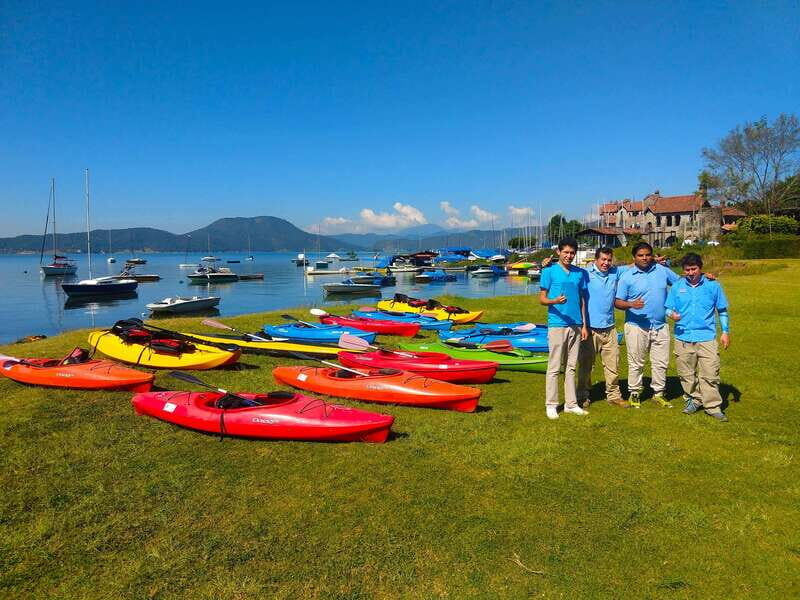 Valle de Bravo: Kayaking Tour - Authentic Experiences and Authenticity
