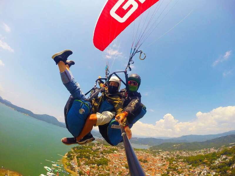 Valle de Bravo: Paragliding flight - An In-Depth Look at the Paragliding Tour
