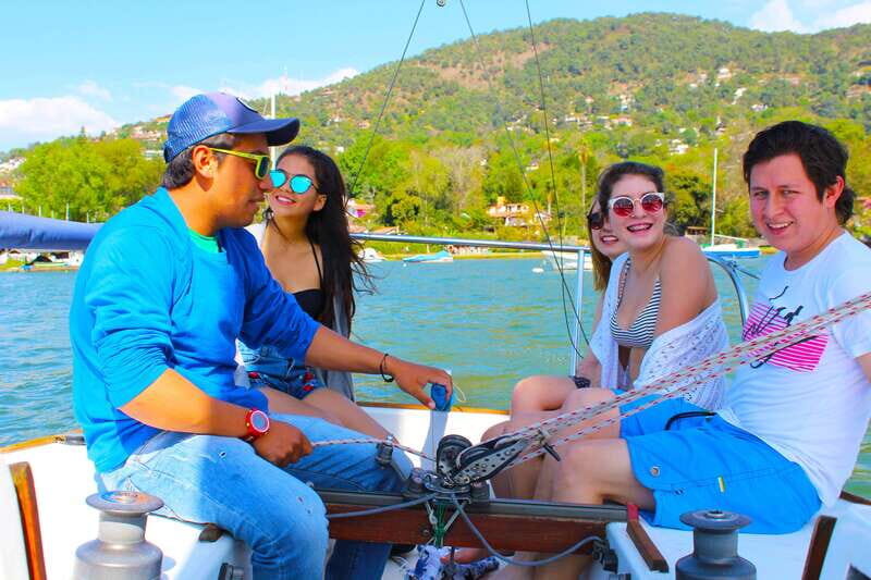 Valle de Bravo: Sailboat Tour Over the Lake. - Authenticity and Value