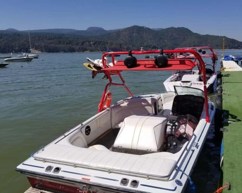 Valle de Bravo: Ski Boat Rentals - An Overview of Valle de Bravo Ski Boat Rentals
