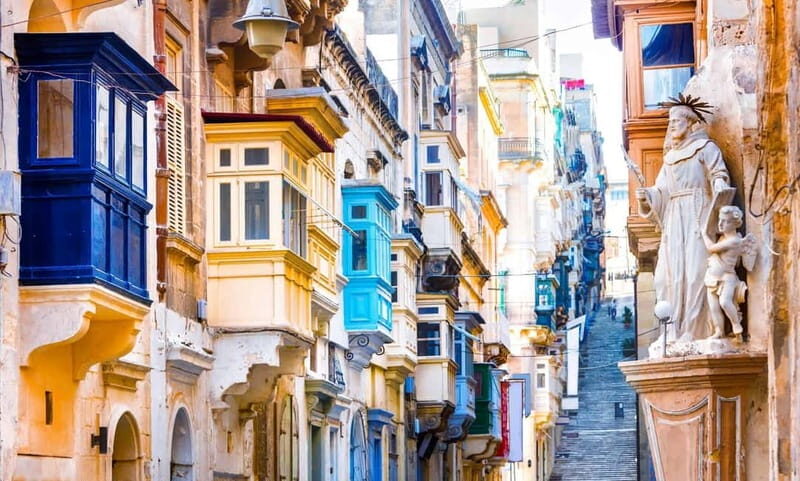 Valletta Full-Day Guided Tour in French w/ Lunch & Transport - FAQs