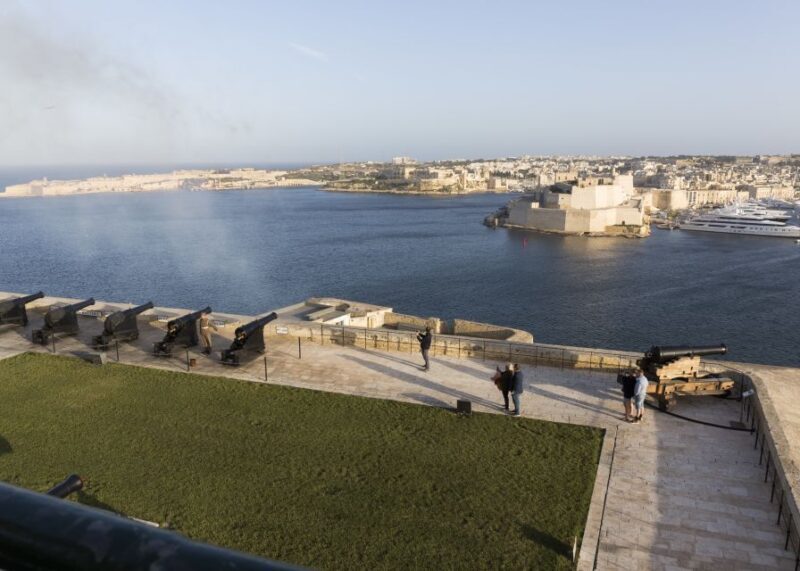 Valletta: Guided Walking Tour with St. John's Co-Cathedral - A Walk Through Valletta’s Historic Streets