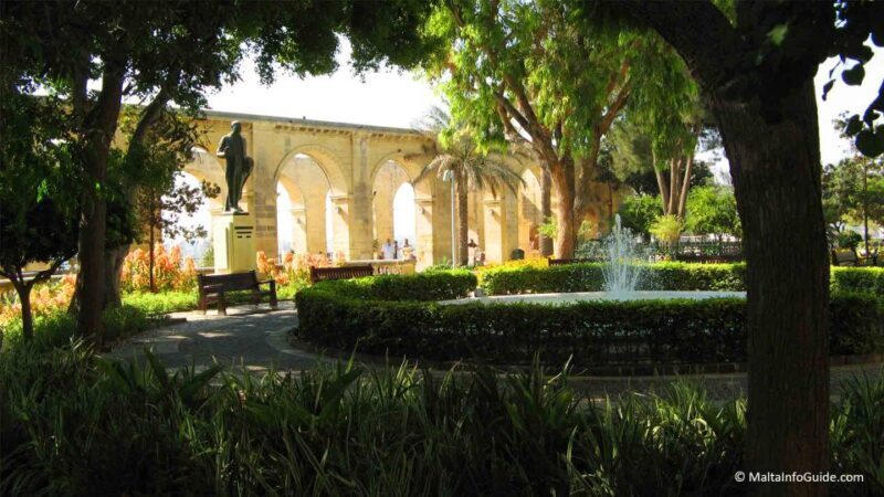 Valletta: Private Insider Walking Tour with Licensed Guide - Review Highlights: Authentic Perspectives