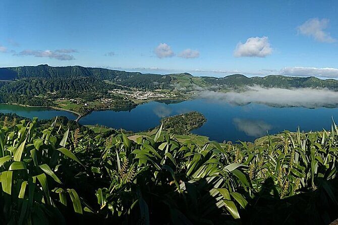 Van  Laketour  Sete Cidades / Lagoa do Fogo  Full Day w/lunch (Shared) - Key Points