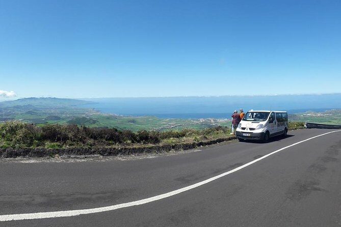 Van  Laketour  Sete Cidades / Lagoa do Fogo  Full Day w/lunch (Shared) - The Experience from Reviews