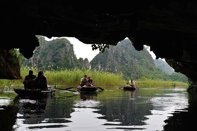 Van Long Natural Reserve- Hang Mua( Mua Cave) Full Day - First Stop: Hang Mua (Mua Cave) and Mountain Climb