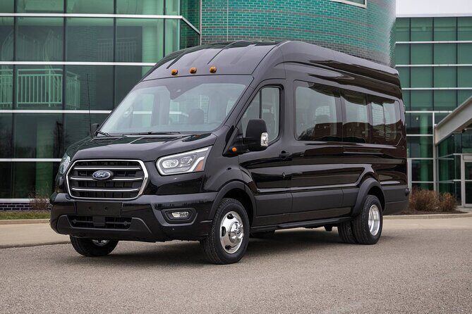 VAN Mia Airport or Hotels to Miami Port or Hotels Up to 14pax - The Experience in Action: From Arrival to Departure