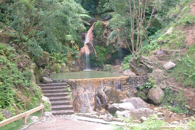 Van Tour Lagoa do Fogo - FAQ