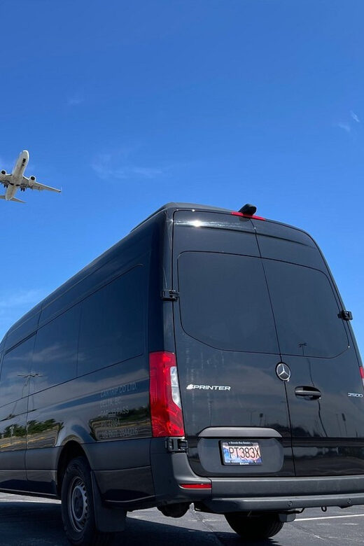 Vancouver: Airport (YVR) to Seattle Airport Private Shuttle - Key Points