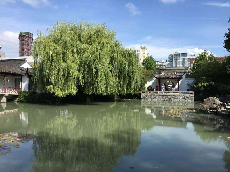 Vancouver: City Highlights and Fraser Valley Wine Tour - An Introduction to the Tour Experience