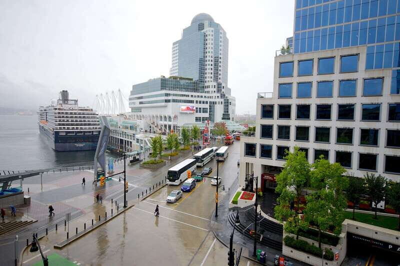 Vancouver: City + Lookout Tour & Option to Add YVR Drop-Off - Authentic Insights from Reviews