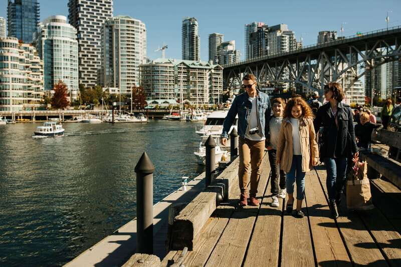 Vancouver: City + Lookout Tour & Option to Add YVR Drop-Off - FAQ