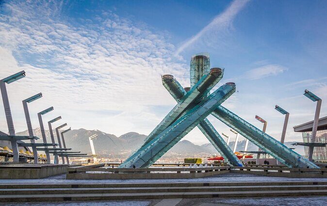 Vancouver City Sightseeing Adventure with Kids: Heroes & Villains - Key Points