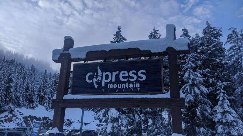 Vancouver city tour & Adventure at Cypress Mountain Private - An Authentic Mountain Adventure Close to Vancouver