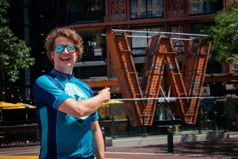 Vancouver: Coal Harbour and Historic Gastown Walking Tour - The Views of Vancouver’s Natural and Urban Landscape