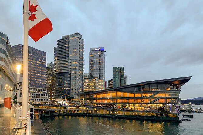 Vancouver Evening Tour: Stanley Park & English Bay Photostops - How Does the Transport and Group Size Affect Your Experience?