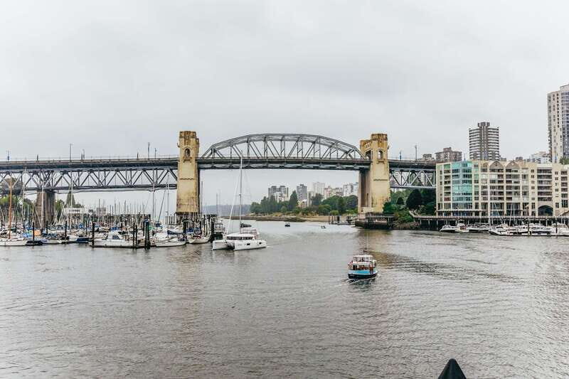 Vancouver Highlights: Capilano Bridge & Granville Island - An Overview of the Vancouver Highlights Tour